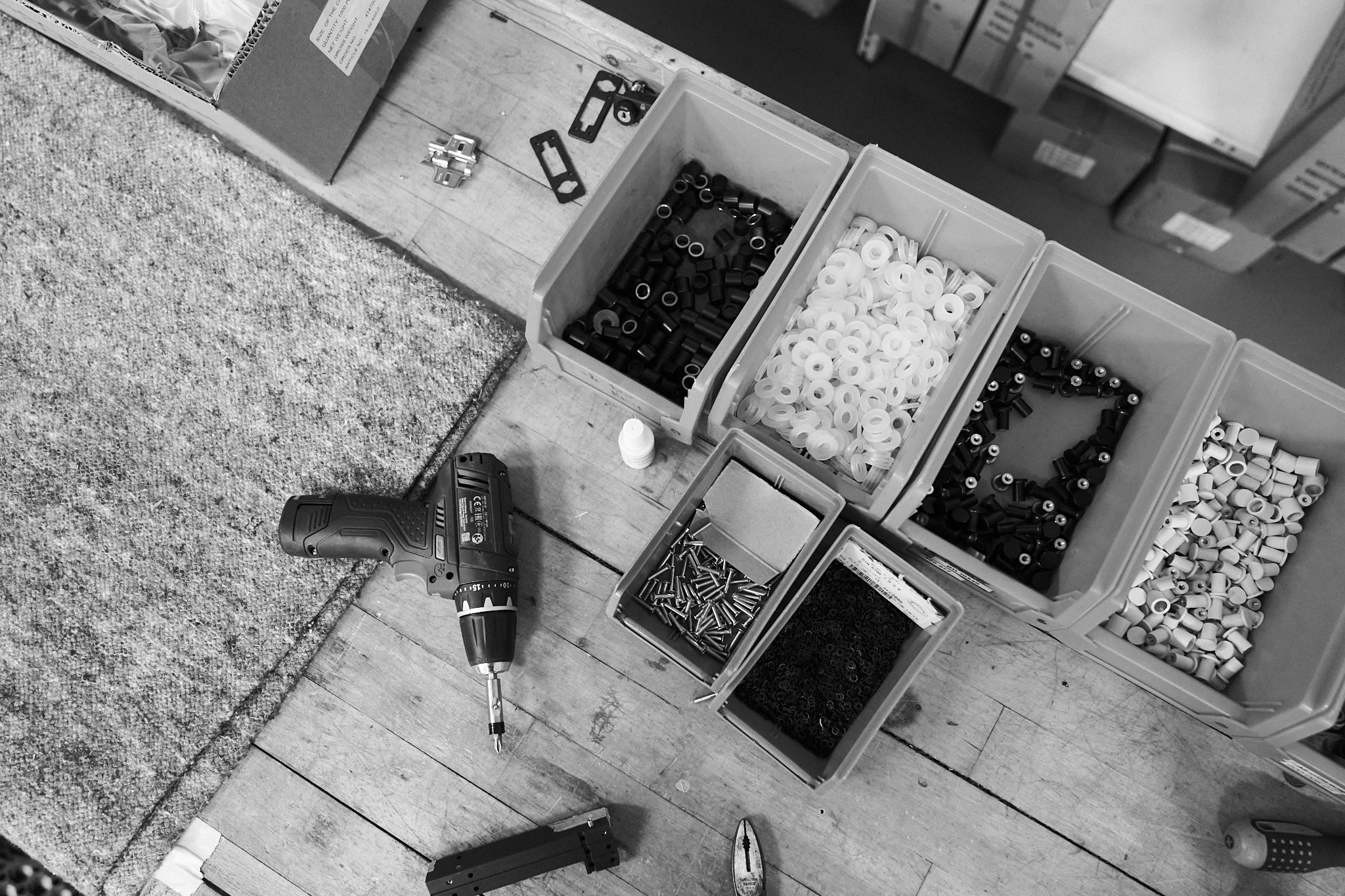 Modular furniture, display and interior system | GRID System